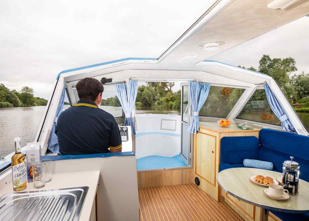 Silver Symphony - Norfolk Broads Boating Holidays - Richardsons Boating ...