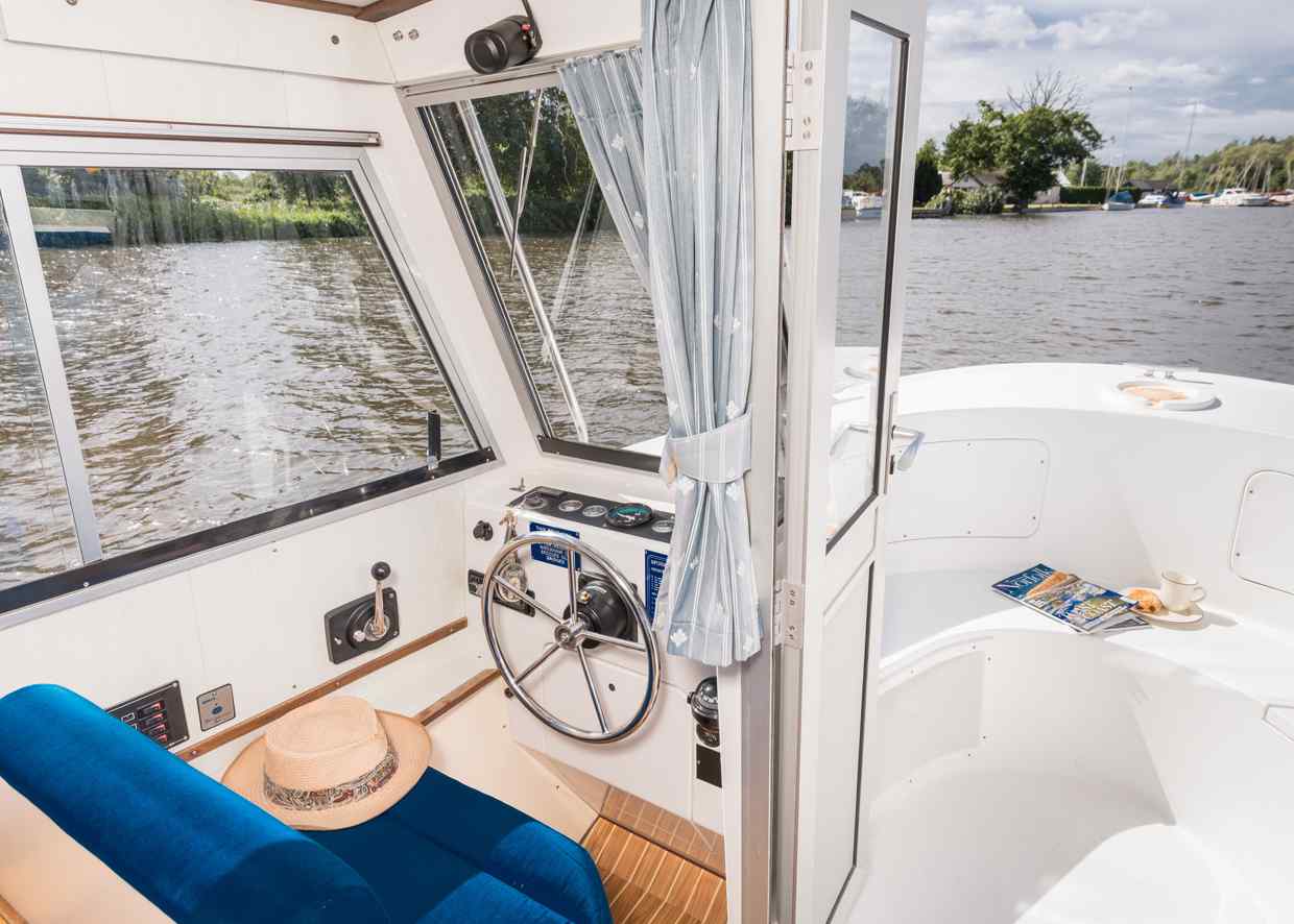 Silver Mist - Norfolk Broads Boating Holidays - Richardsons Boating ...