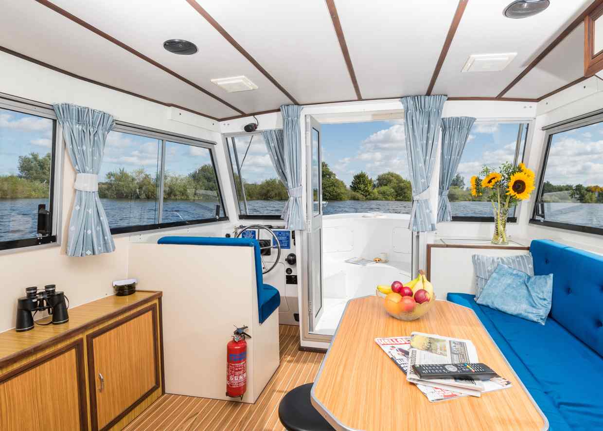 Silver Mist - Norfolk Broads Boating Holidays - Richardsons Boating ...