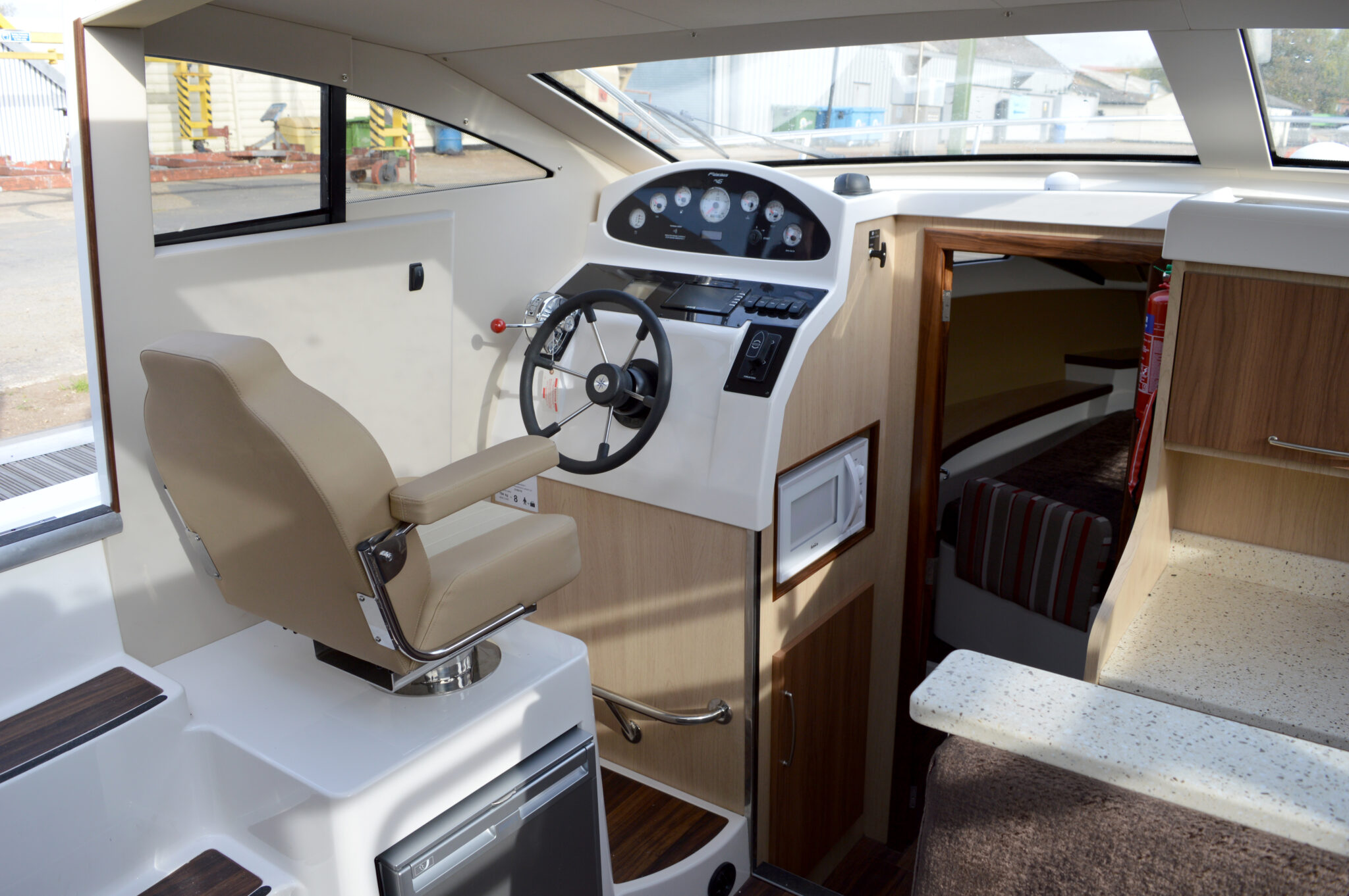 Commander - Norfolk Broads Boating Holidays - Richardsons Boating Holidays