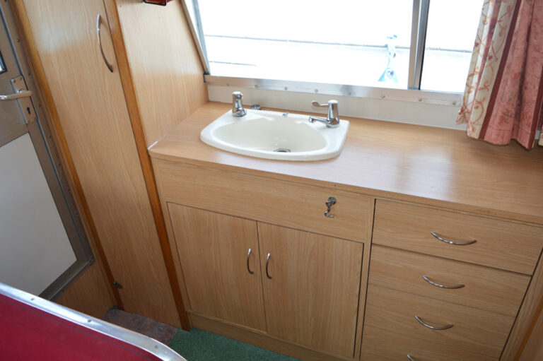 Magic Gem - Norfolk Broads Boating Holidays - Richardsons Boating Holidays