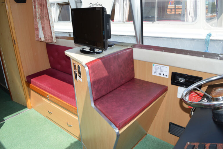 Magic Gem - Norfolk Broads Boating Holidays - Richardsons Boating Holidays