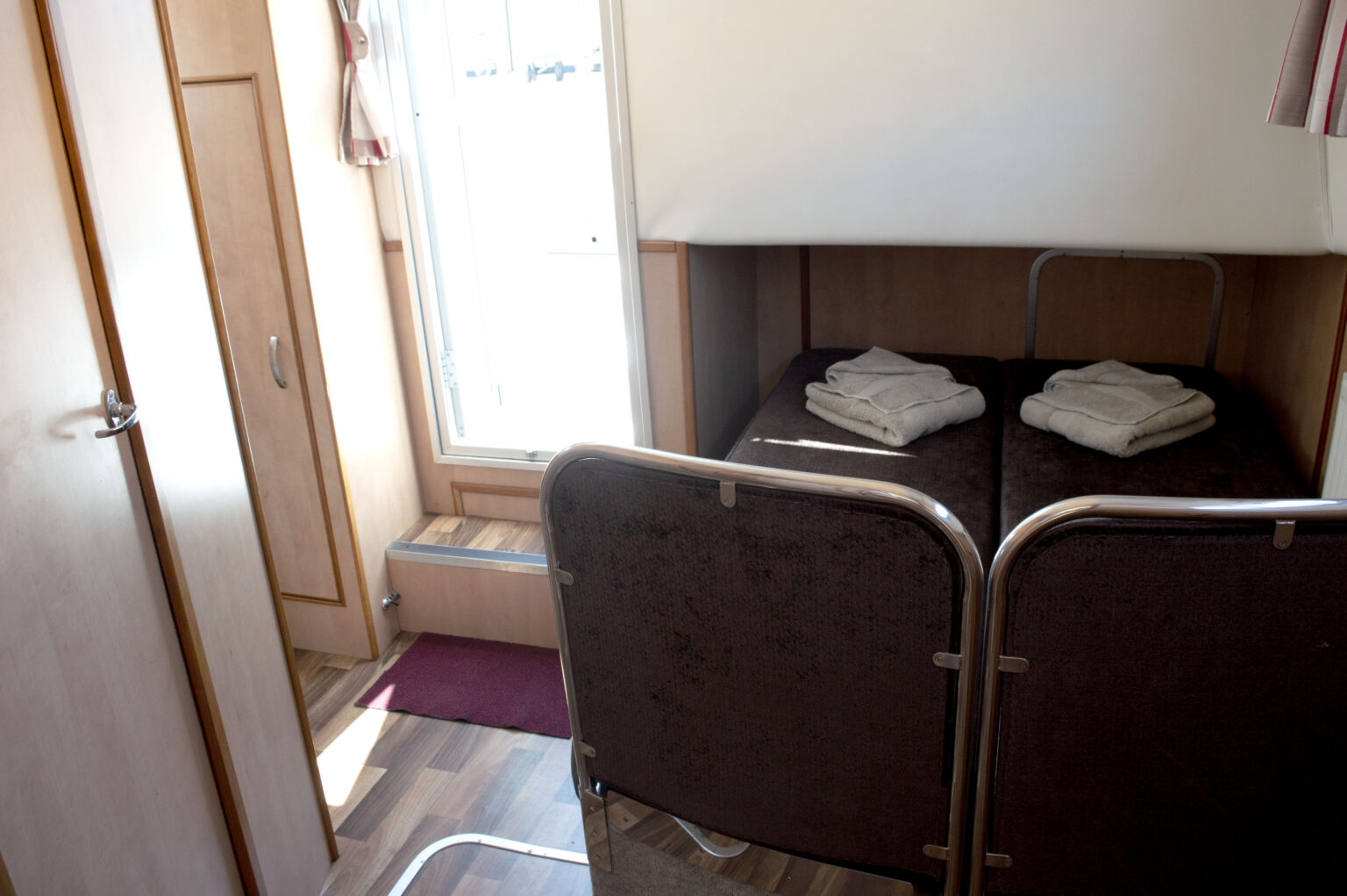 Swan Ranger - Norfolk Broads Boating Holidays - Richardsons Boating ...