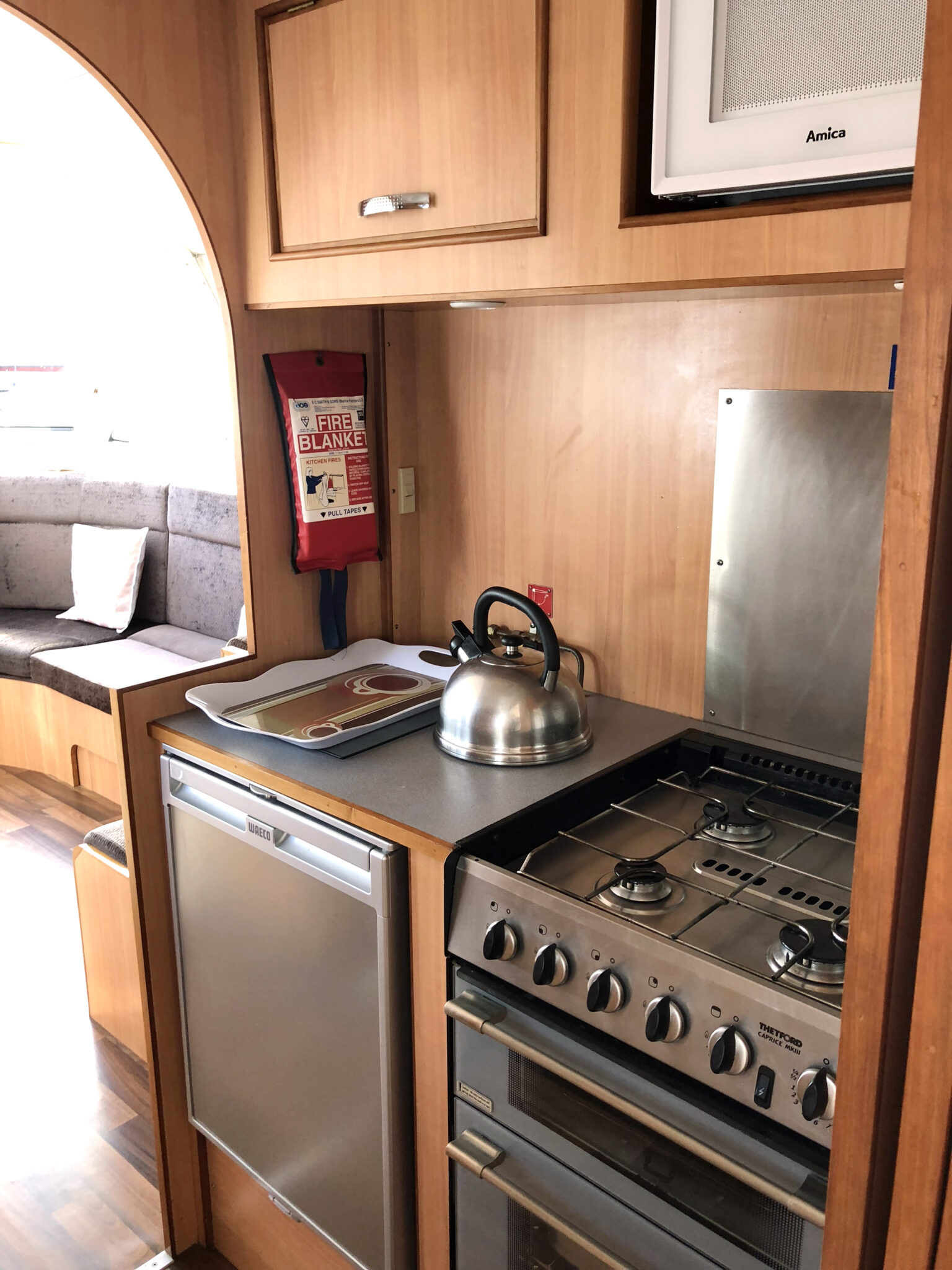 Swan Reflection - Norfolk Broads Boating Holidays - Richardsons Boating ...