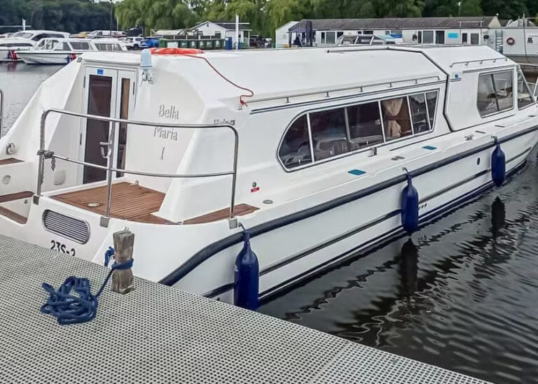 Bella Maria - Norfolk Broads Boating Holidays - Richardsons Boating ...